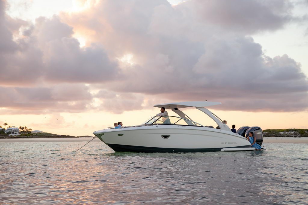 Regal LX9 kaufen, DAS neue Sportboot von Regal